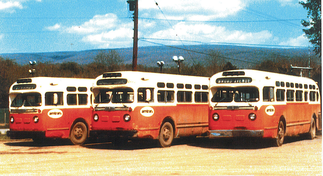 Yesteryear-“Old Look” buses | News, Sports, Jobs - Altoona Mirror